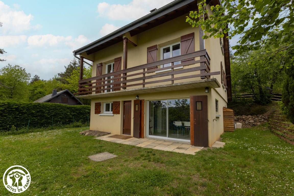 130 M² Gîte ∙ 4 Bedrooms ∙ 10 Guests - Pontgibaud