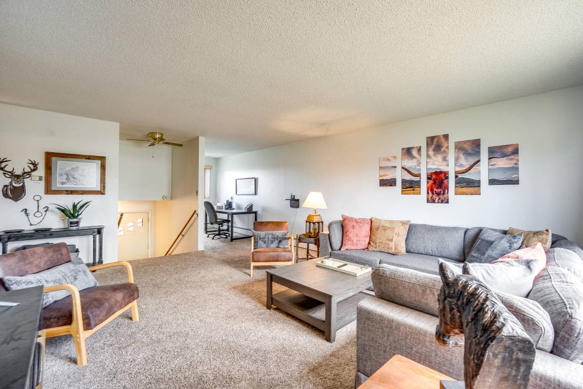 204 M² House ∙ 4 Bedrooms ∙ 8 Guests - Laramie, WY