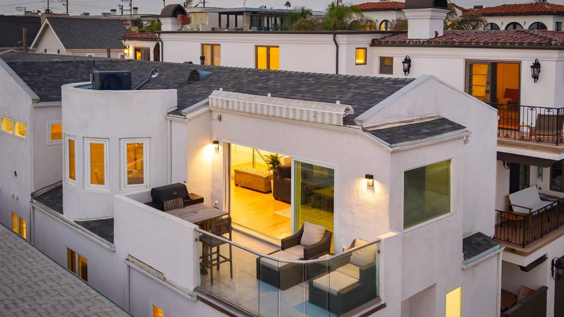 174 M² Talo ∙ 3 Makuuhuonetta ∙ 6 Vierasta - Hermosa Beach, CA