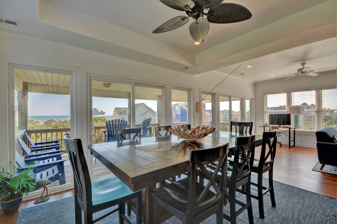 House ∙ 5 Bedrooms ∙ 10 Guests - North Topsail Beach, NC