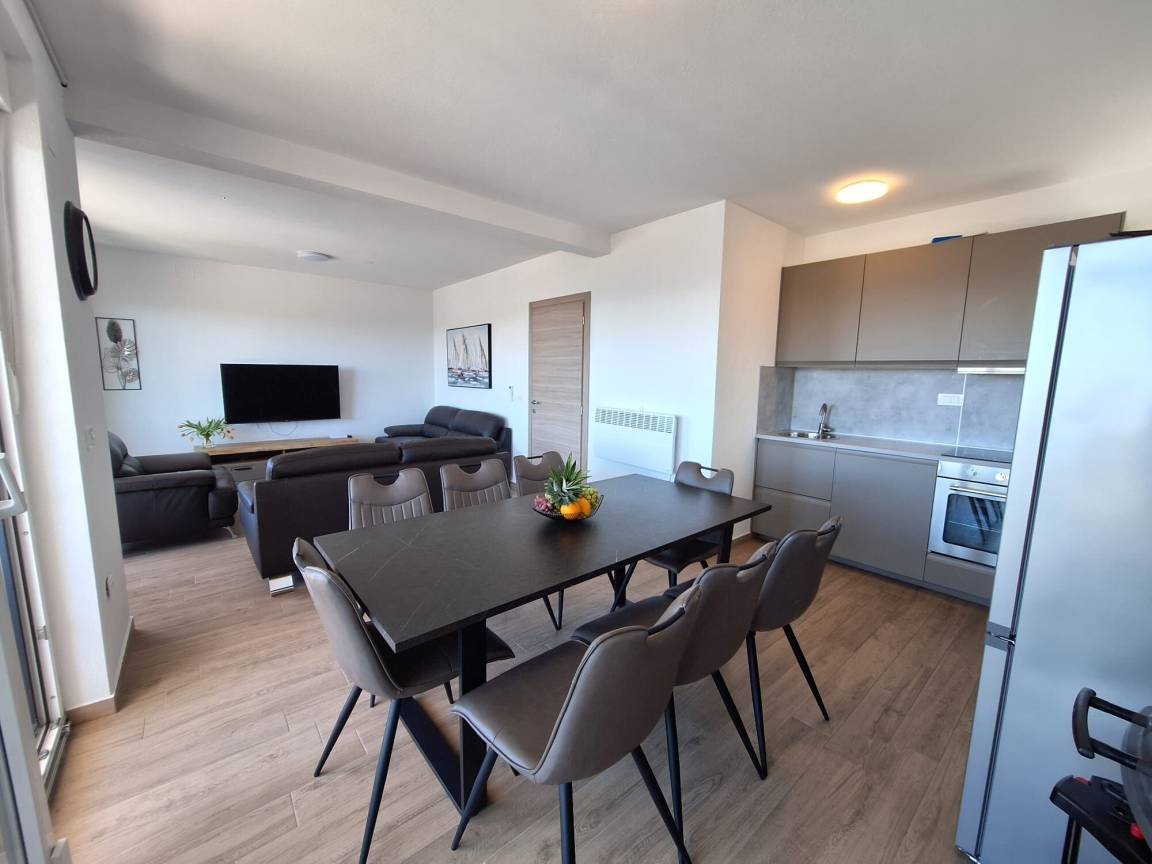 150 M² House ∙ 4 Bedrooms ∙ 8 Guests - Crikvenica