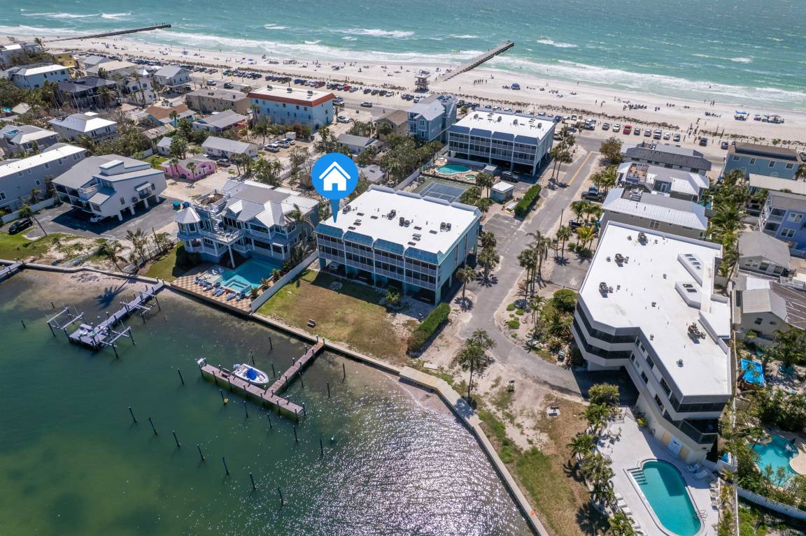 97 M² Condo ∙ 2 Bedrooms ∙ 4 Guests - Anna Maria Island, FL