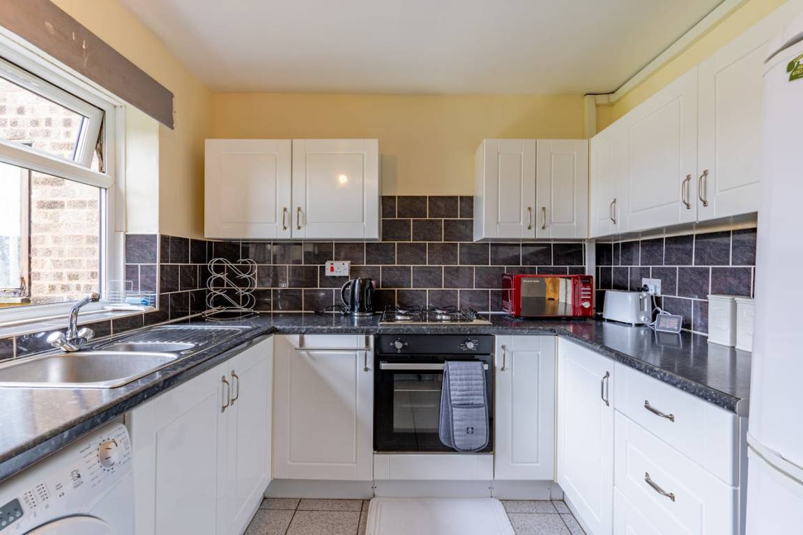 175 M² Apartment ∙ 1 Bedroom ∙ 3 Guests - Solihull