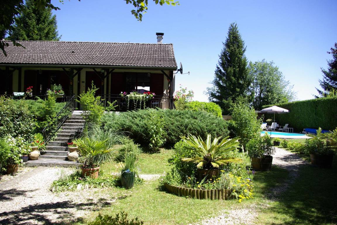 90 M² Maison De Vacances ∙ 3 Chambres ∙ 6 Personnes - Yonne