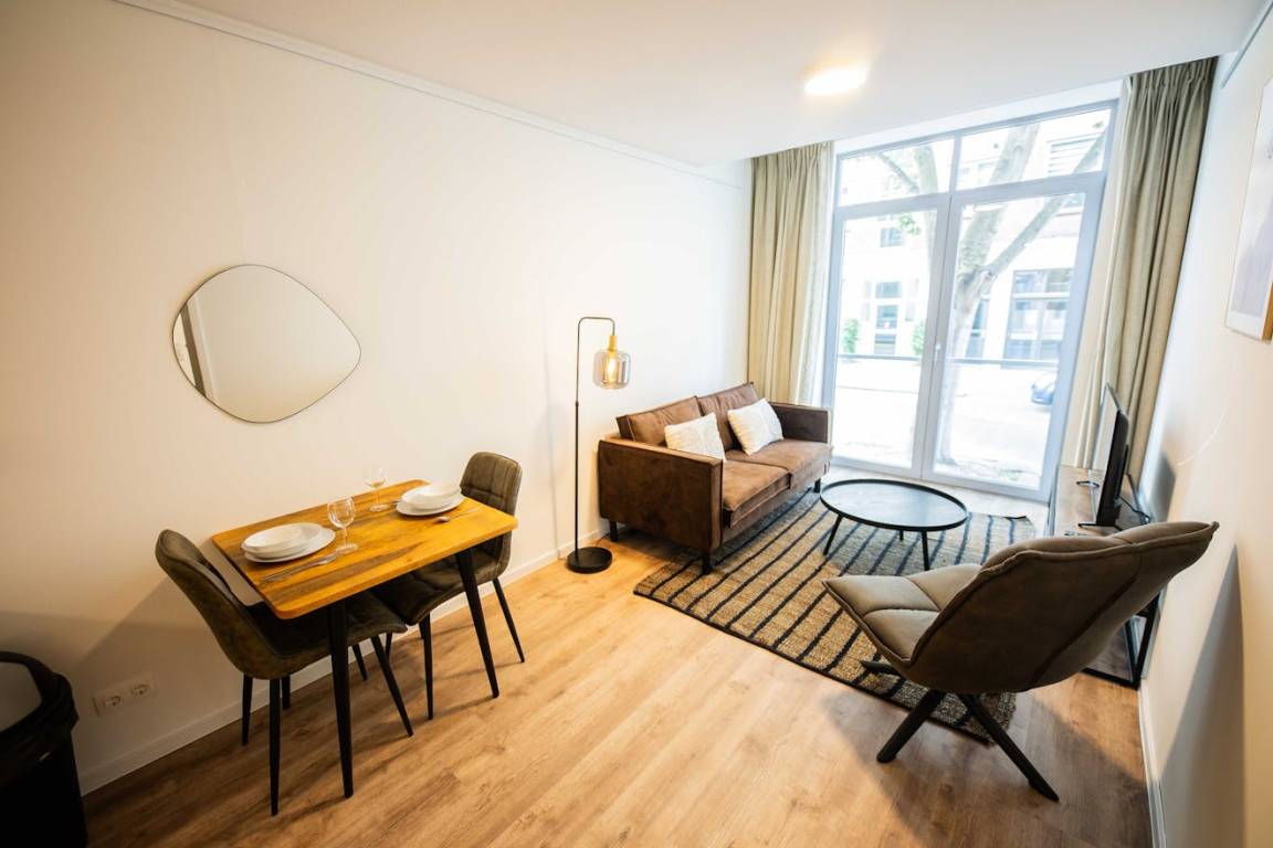 70 M² Appartement ∙ 1 Chambre ∙ 2 Personnes - Rotterdam