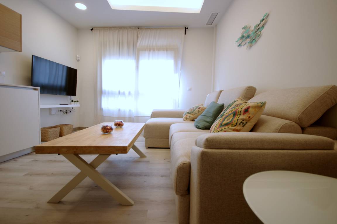 80 M² Apartamento ∙ 3 Habitaciones ∙ 6 Huéspedes - Tarifa