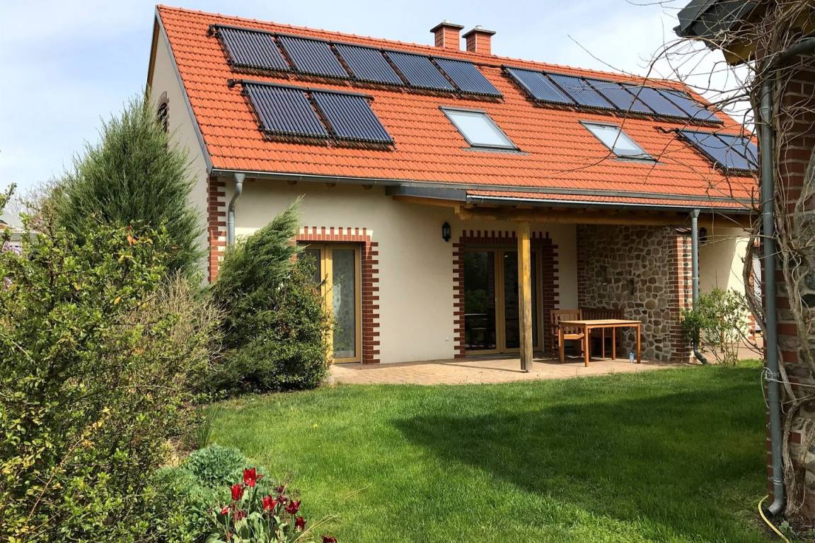 92 M² Ferienhaus ∙ 3 Schlafzimmer ∙ 6 Gäste - Beeskow