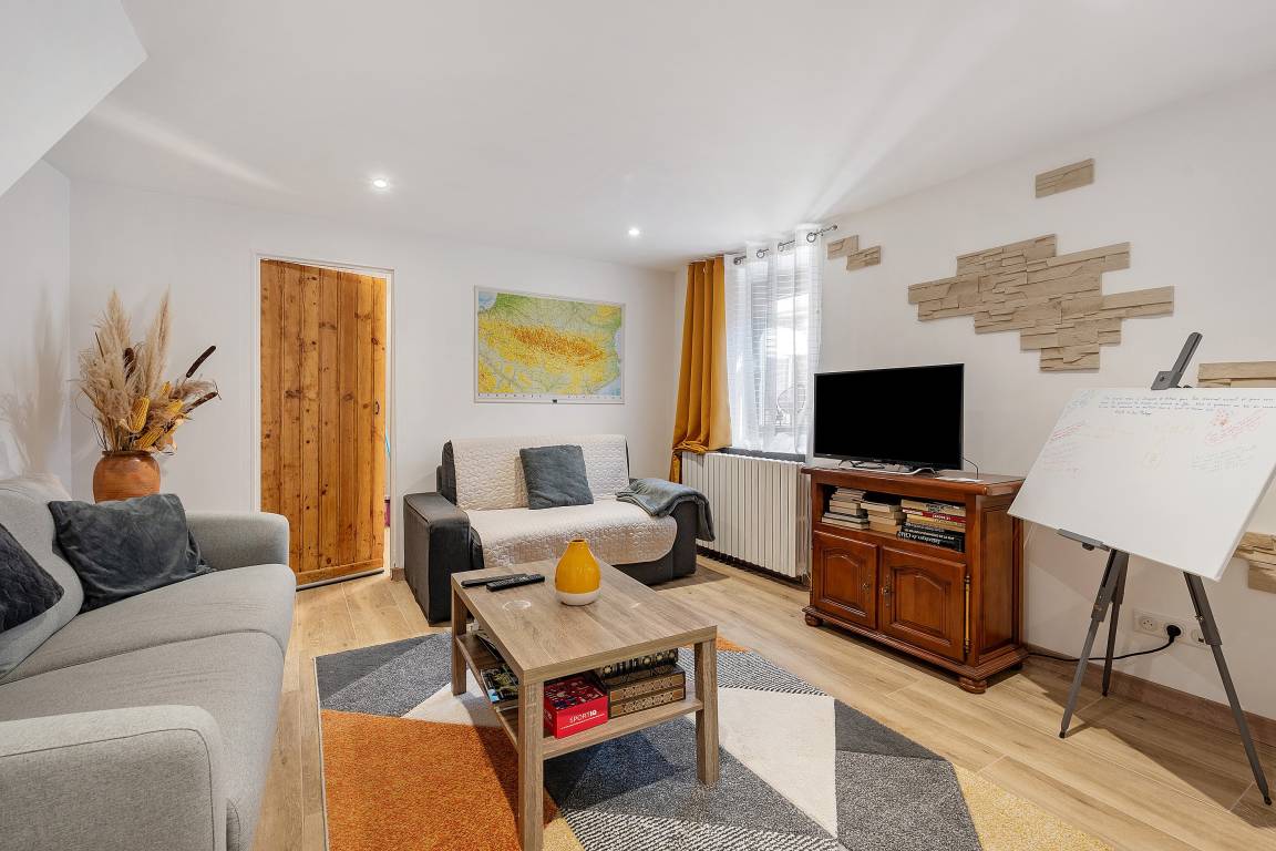 97 M² Maison De Vacances ∙ 2 Chambres ∙ 6 Personnes - Campan