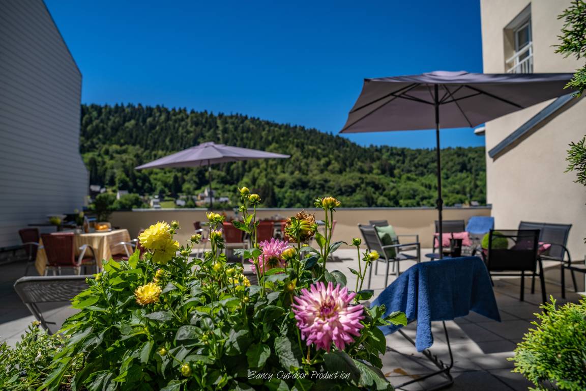 200 M² Ferienhaus ∙ 5 Schlafzimmer ∙ 14 Gäste - Mont-Dore