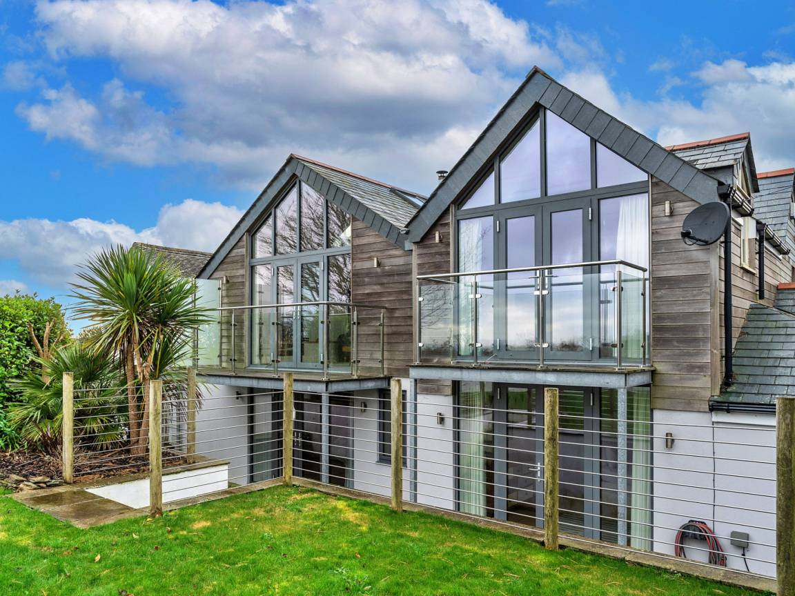 140 M² Huis ∙ 4 Slaapkamers ∙ 8 Gasten - Falmouth