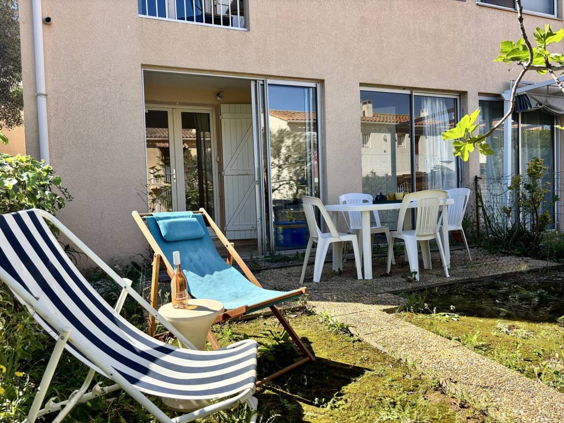 40 M² Appartement ∙ 2 Chambres ∙ 4 Personnes - Hyères