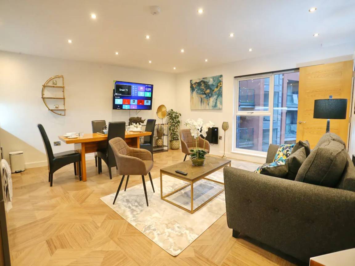 93 M² Apartment ∙ 1 Bedroom ∙ 2 Guests - Manchester Metropolitan University