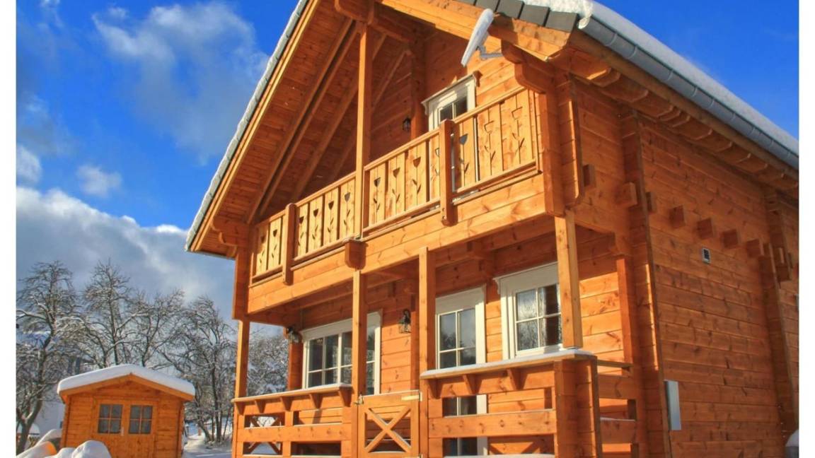 90 M² Ferienhaus ∙ 4 Schlafzimmer ∙ 8 Gäste - Medebach