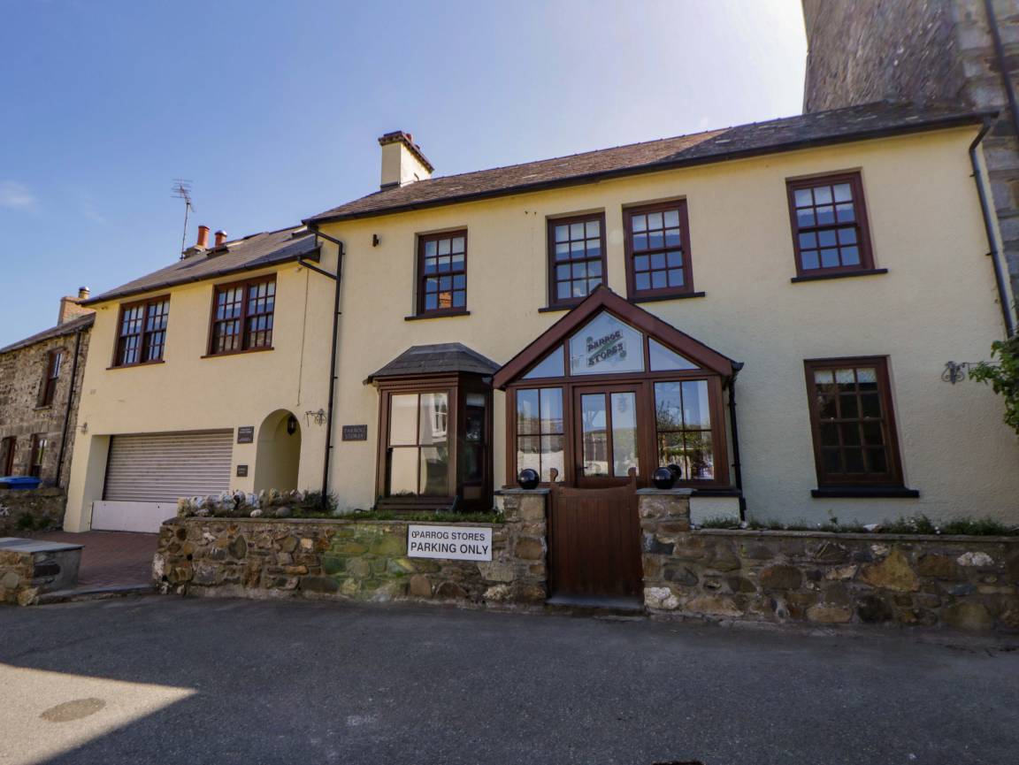 Cottage ∙ 2 Bedrooms ∙ 4 Guests - Fishguard