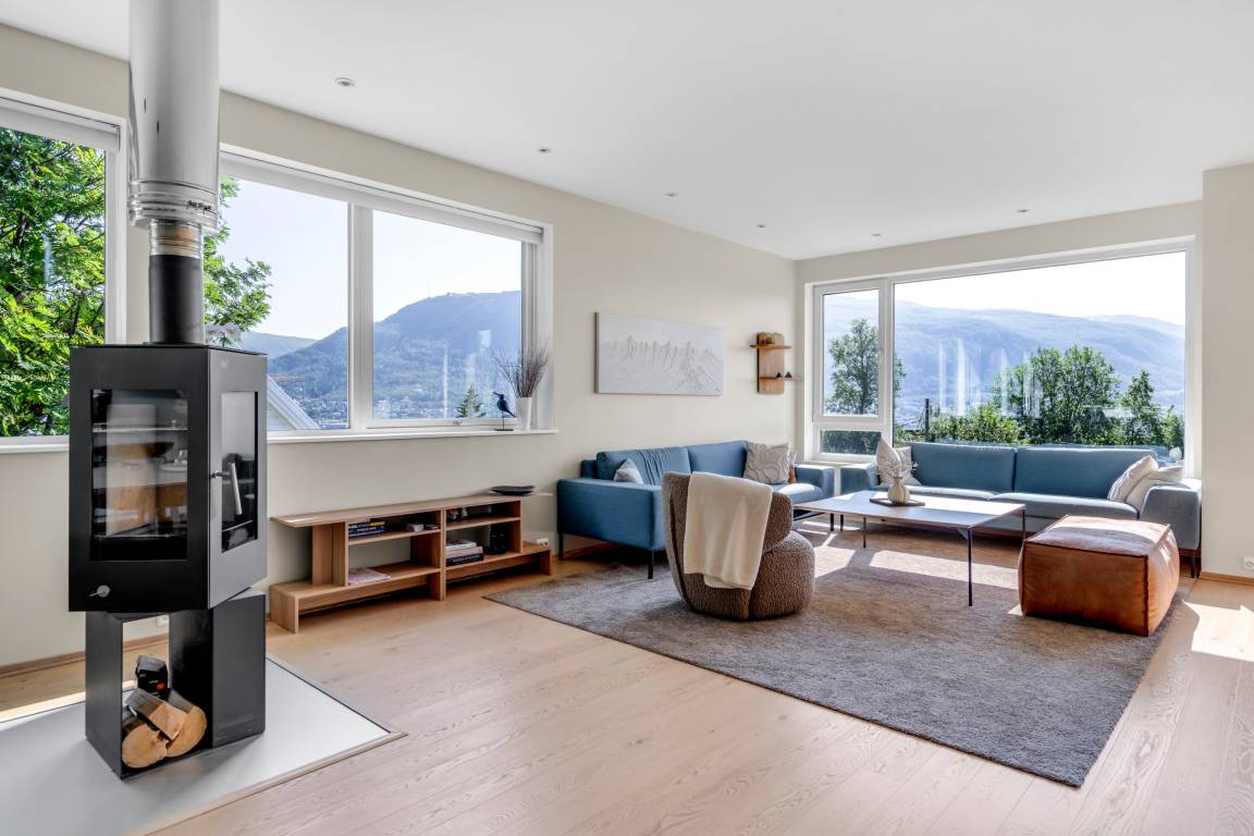 183 M² Villa ∙ 5 Bedrooms ∙ 10 Guests - Tromsø