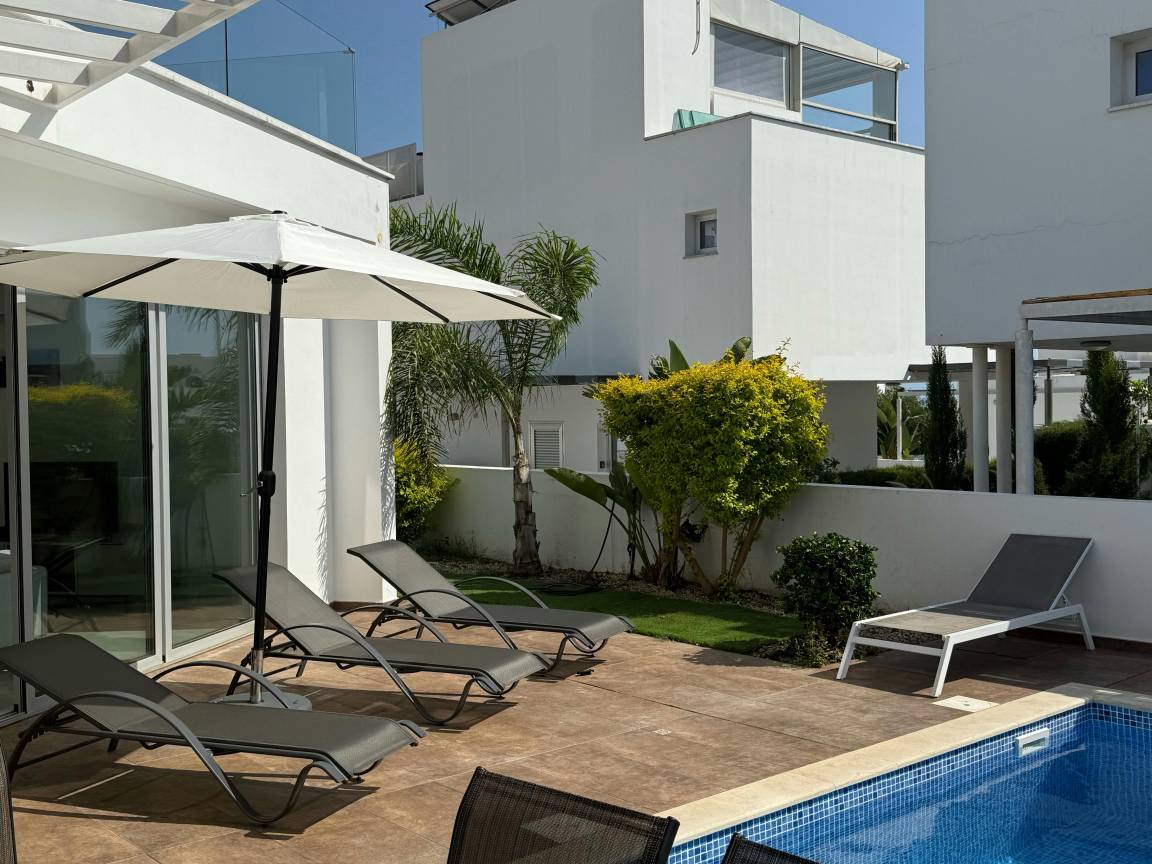 175 M² Villa ∙ 3 Bedrooms ∙ 6 Guests - Ayia Napa