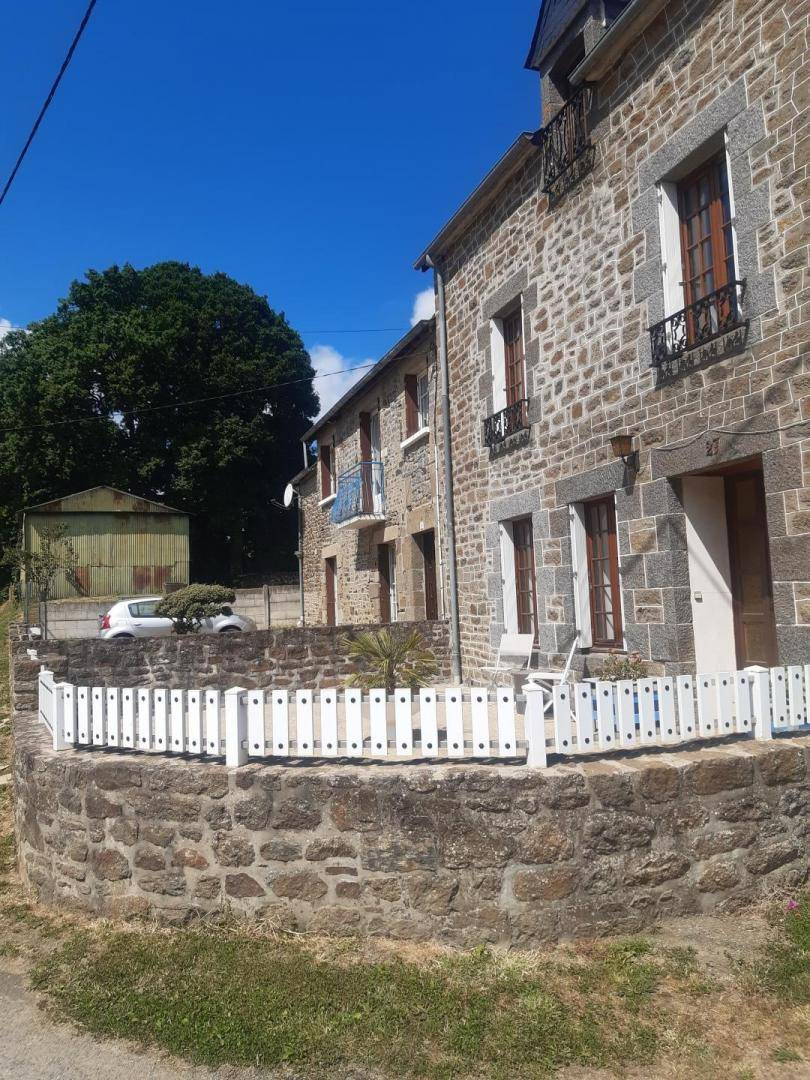 120 M² Gîte ∙ 4 Chambres ∙ 8 Personnes - Combourg