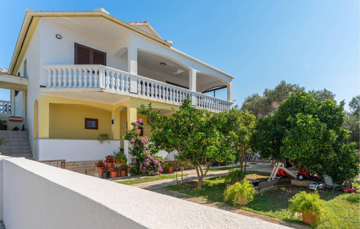60 M² Ferienwohnung ∙ 2 Schlafzimmer ∙ 5 Gäste - Zadar