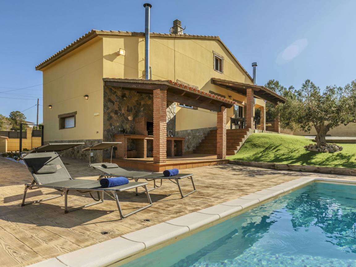 142 M² Maison De Vacances ∙ 3 Chambres ∙ 6 Personnes - Roda de Bará
