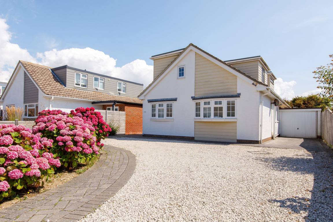 195 M² House ∙ 5 Bedrooms ∙ 10 Guests - Selsey