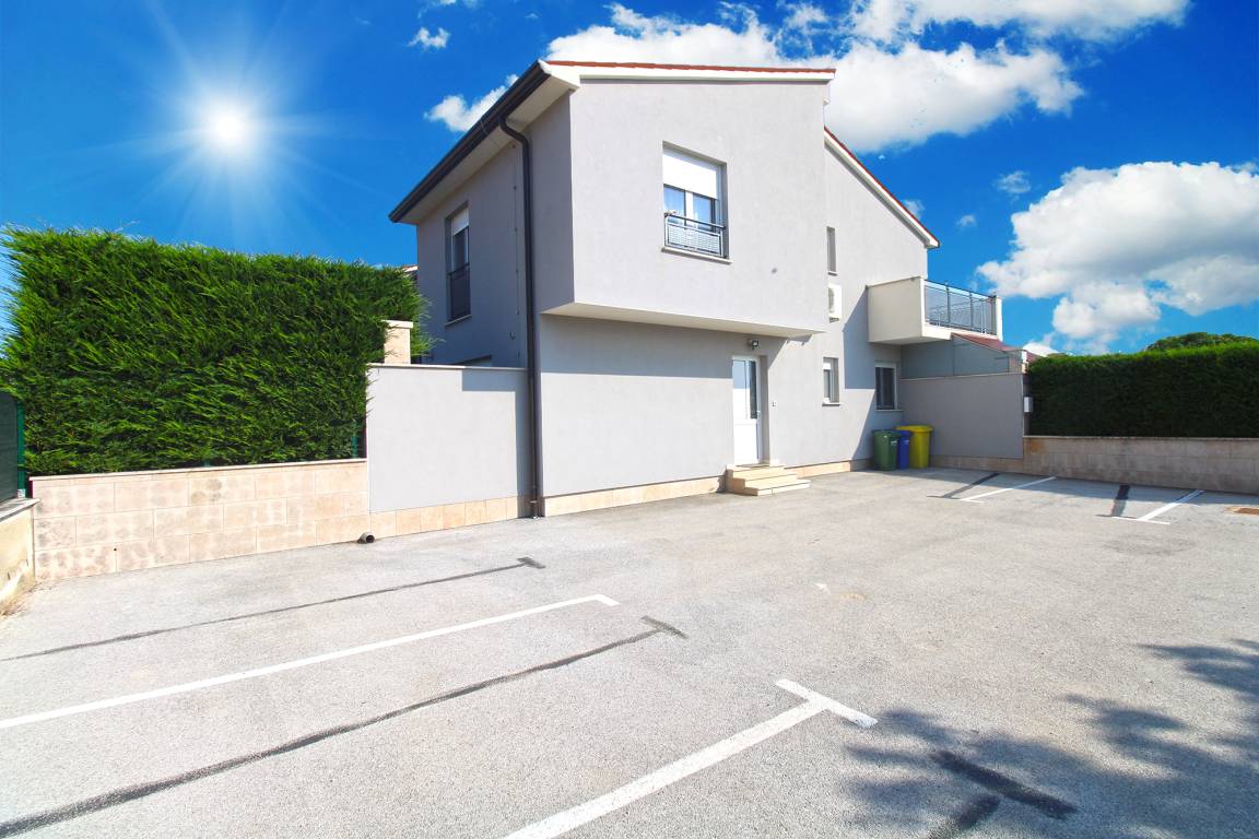 90 M² Ferienhaus ∙ 3 Schlafzimmer ∙ 8 Gäste - Pješčana Uvala