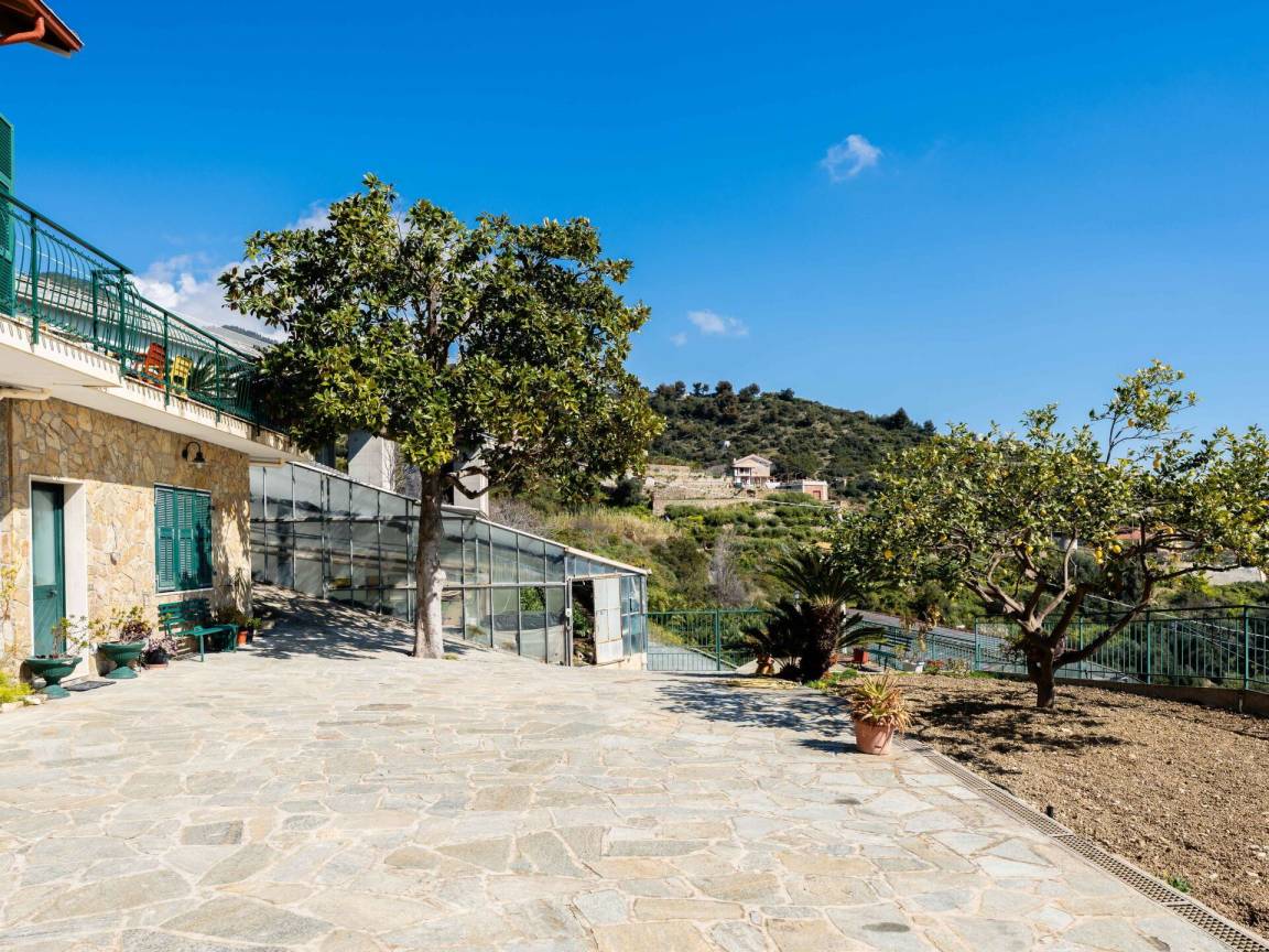 150 M² Ferienhaus ∙ 3 Schlafzimmer ∙ 7 Gäste - Ospedaletti