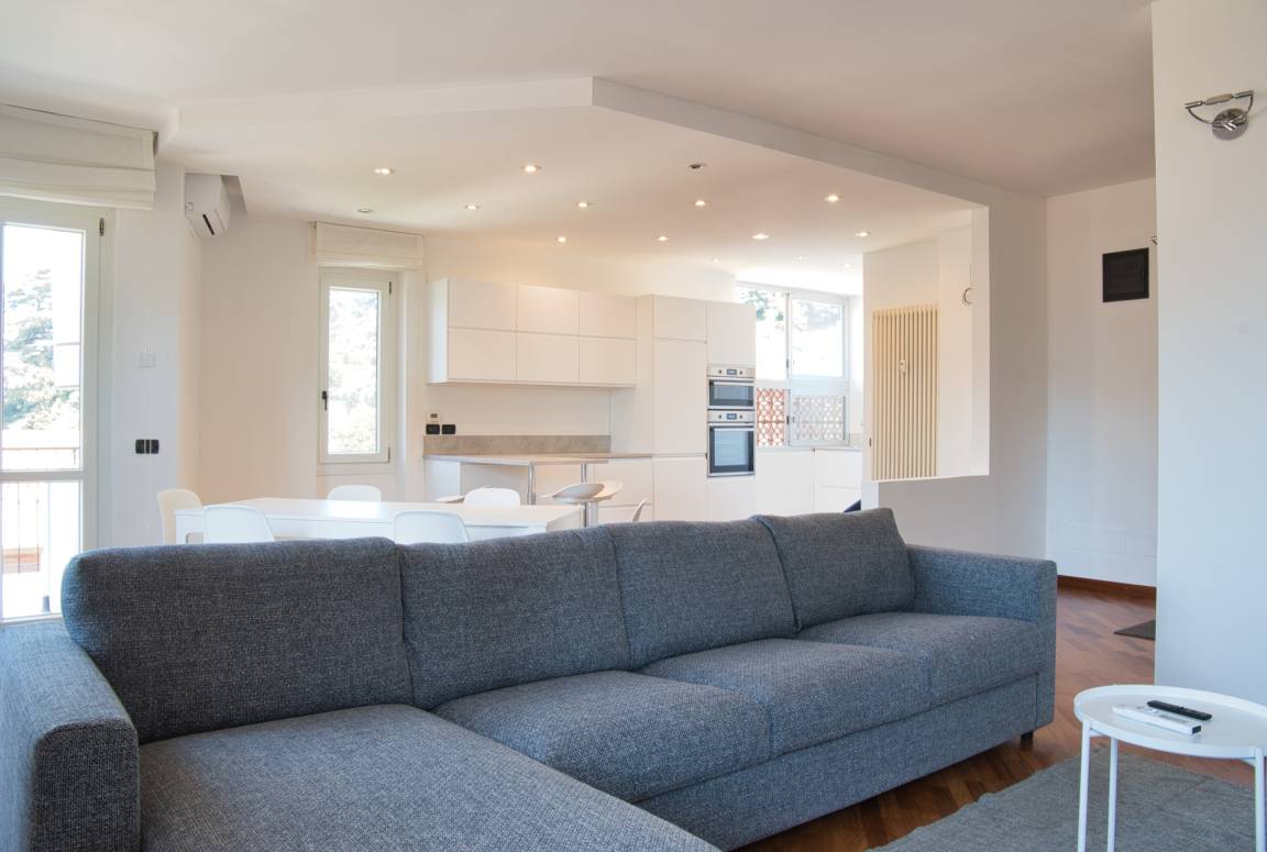 160 M² Apartamento ∙ 3 Habitaciones ∙ 6 Huéspedes - Lecco