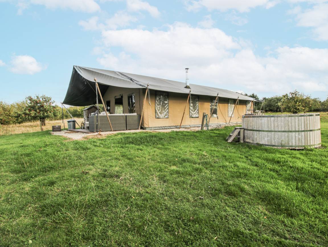 Cottage ∙ 3 Bedrooms ∙ 8 Guests - West Midlands
