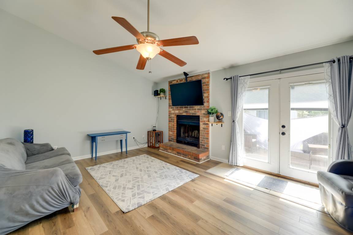 92 M² Ferienwohnung ∙ 2 Schlafzimmer ∙ 6 Gäste - Jacksonville, NC