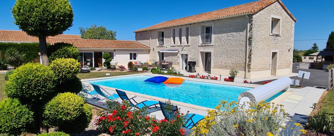 40 M² Huis ∙ 1 Slaapkamer ∙ 6 Gasten - Poitiers