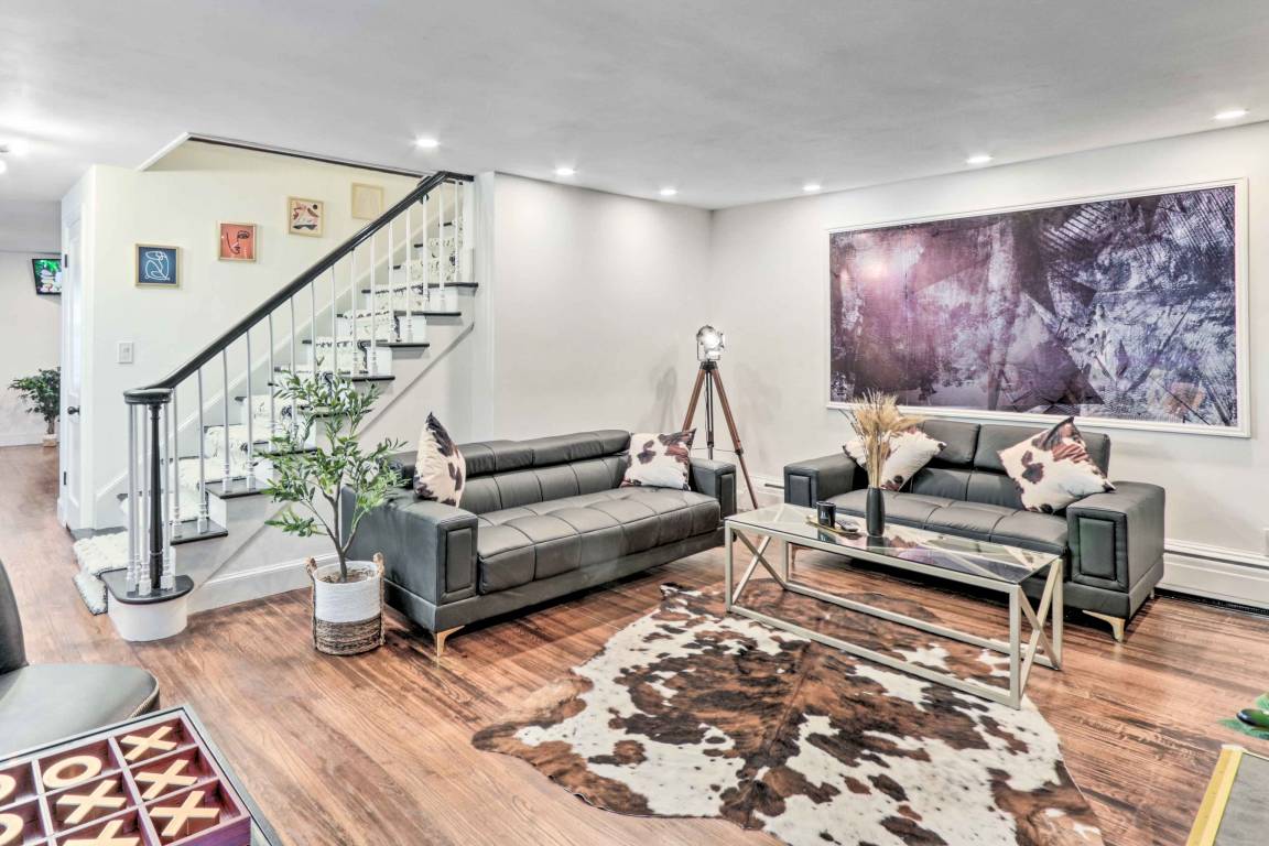 139 M² Casa ∙ 3 Quartos ∙ 6 Hóspedes - Waterbury, CT