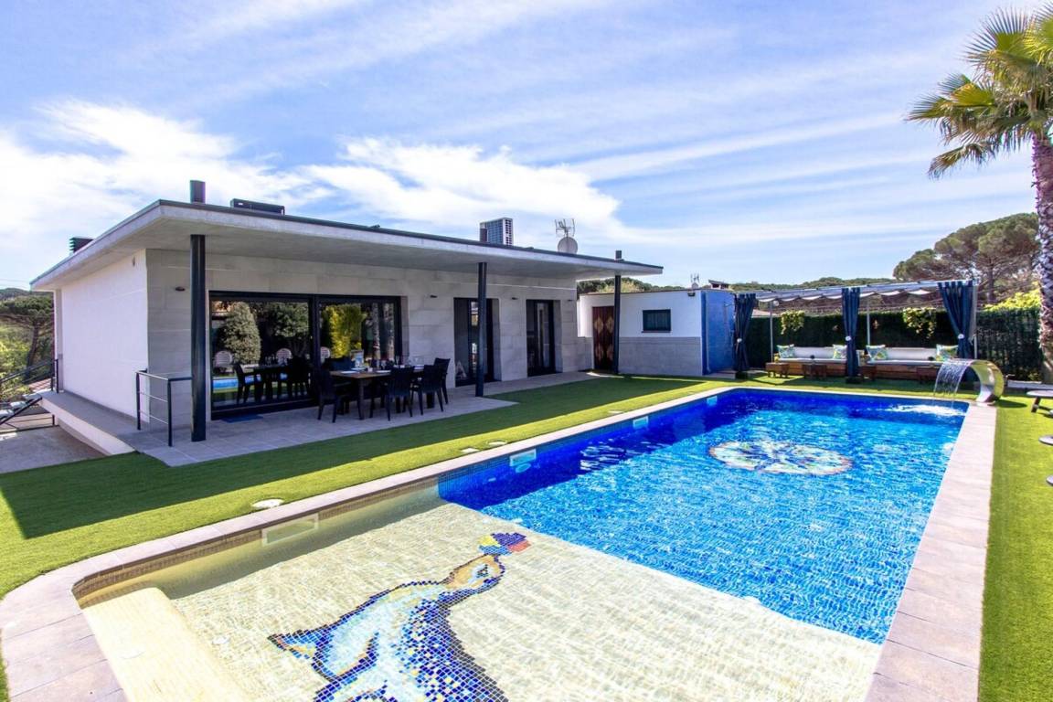 110 M² Villa ∙ 4 Chambres ∙ 8 Personnes - Sils