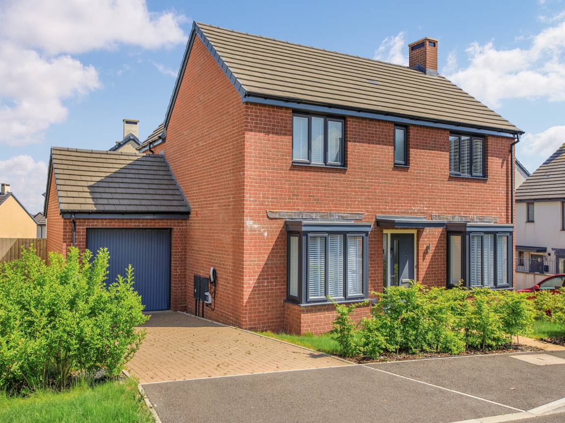 Cottage ∙ 4 Bedrooms ∙ 8 Guests - Paignton
