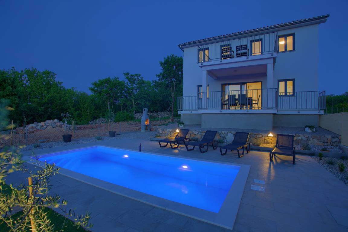 95 M² Villa ∙ 2 Slaapkamers ∙ 6 Gasten - Malinska