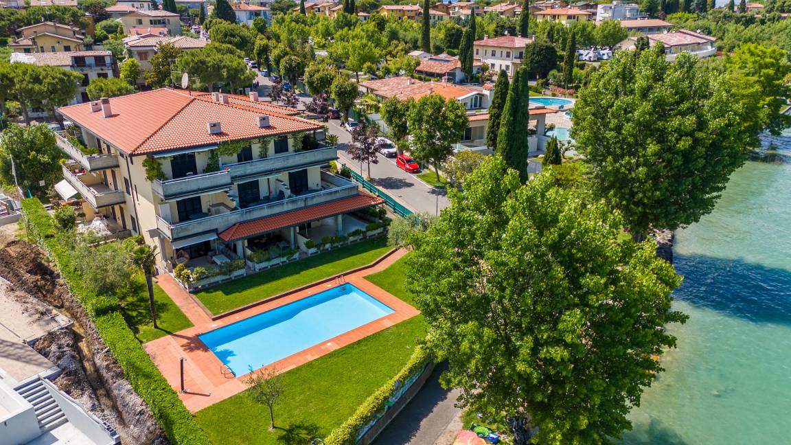 50 M² Apartment ∙ 2 Bedrooms ∙ 4 Guests - Sirmione