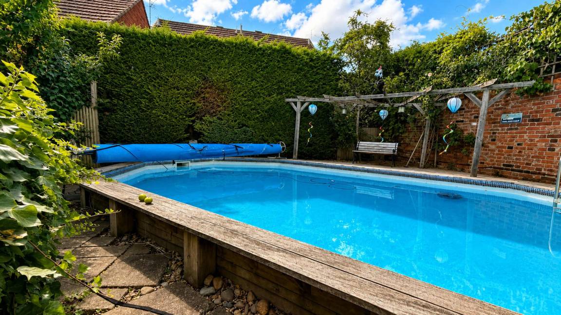 Apartment ∙ 3 Bedrooms ∙ 8 Guests - Bedford