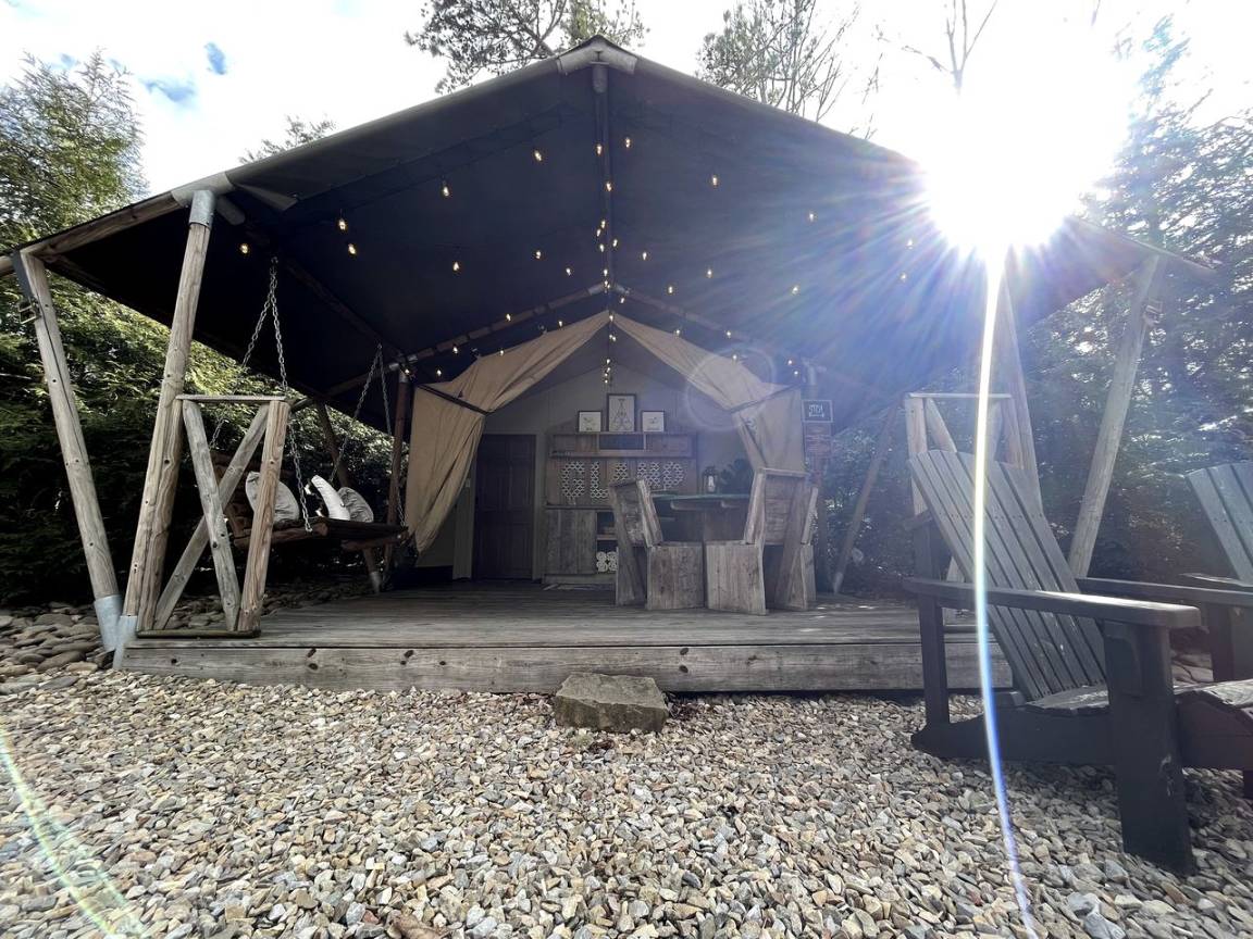 Camping ∙ 1 Bedroom ∙ 4 Guests - Gatlinburg, TN