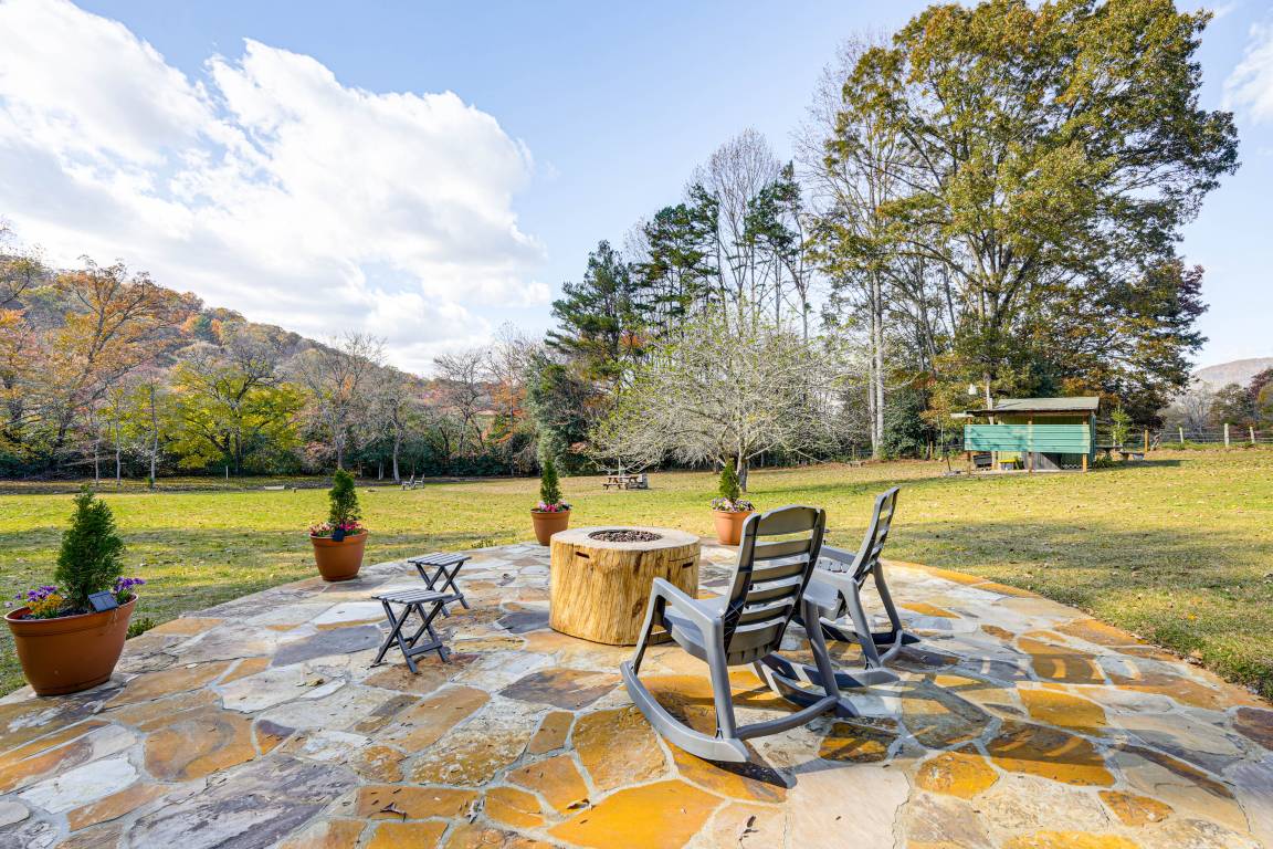 111 M² Casa Rural ∙ 2 Habitaciones ∙ 6 Huéspedes - Hiawassee, GA