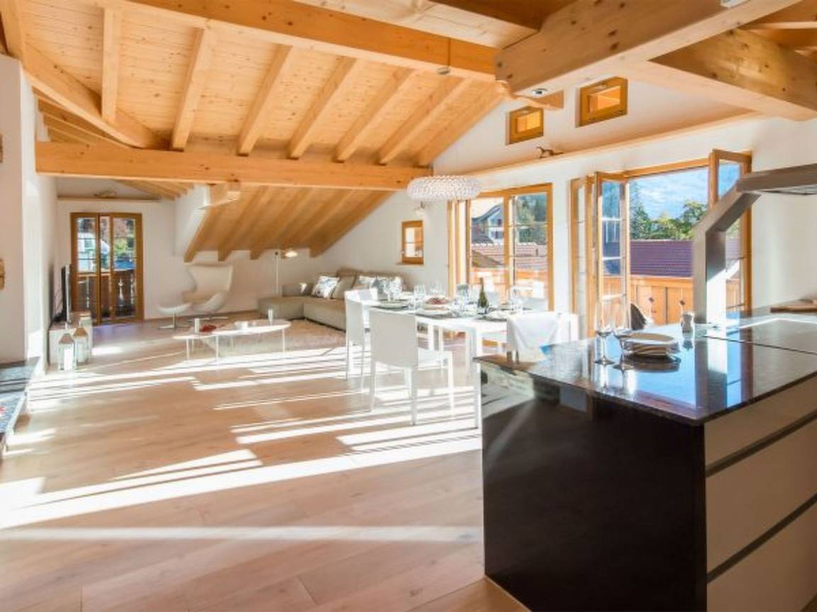 150 M² Ferienwohnung ∙ 1 Schlafzimmer ∙ 8 Gäste - Brienz