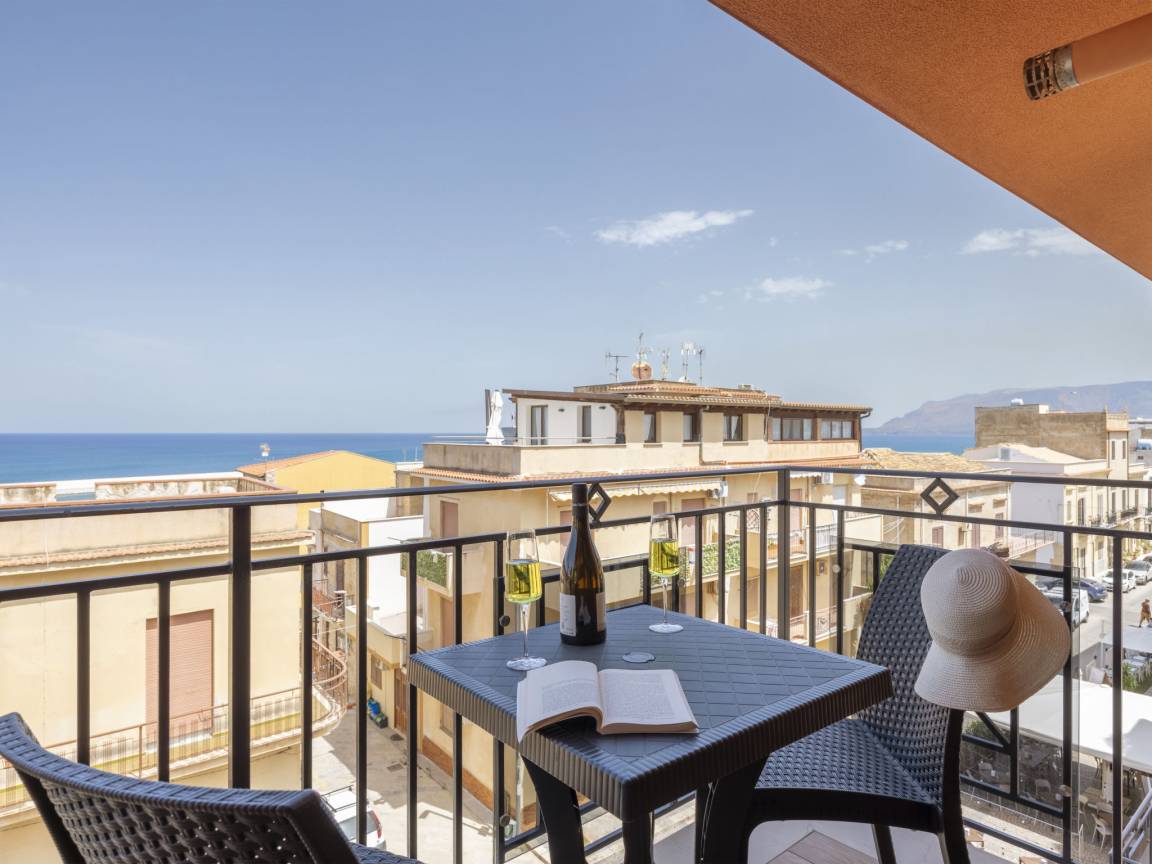 70 M² Appartamento Vacanza ∙ 1 Camera Da Letto ∙ 4 Ospiti - Balestrate