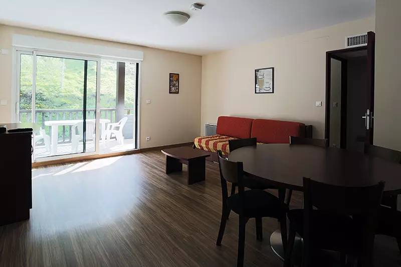 53 M² Appartement ∙ 2 Chambres ∙ 6 Personnes - Loudenvielle