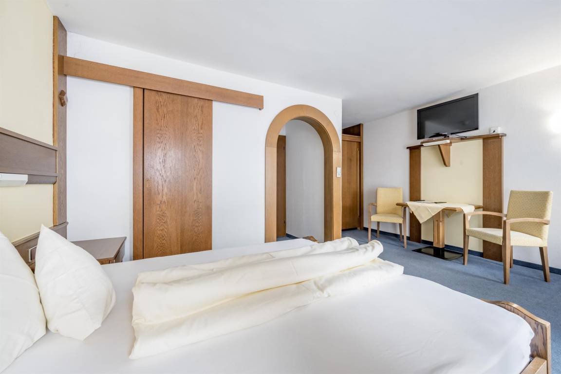 40 M² Hotel ∙ 1 Bedroom ∙ 4 Guests - Soelden