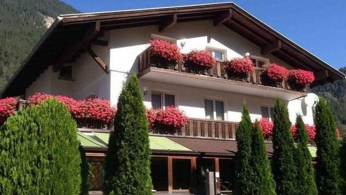 100 M² Apartment ∙ 3 Bedrooms ∙ 10 Guests - Serfaus