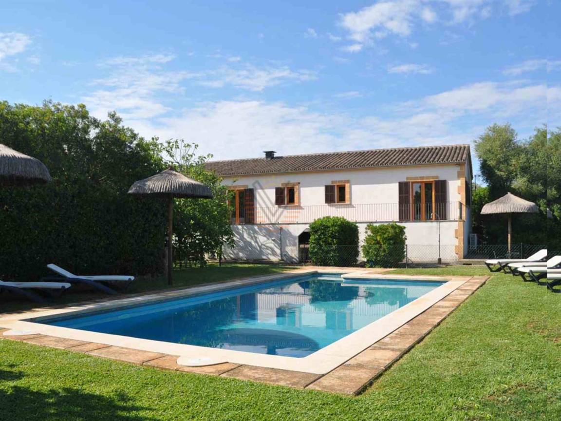 150 M² Casa Rural ∙ 3 Habitaciones ∙ 6 Huéspedes - Can Picafort