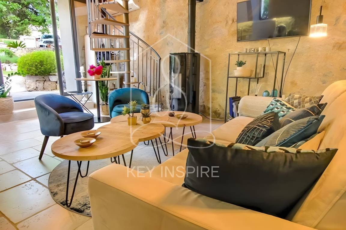 45 M² Huis ∙ 1 Slaapkamer ∙ 2 Gasten - Montauroux