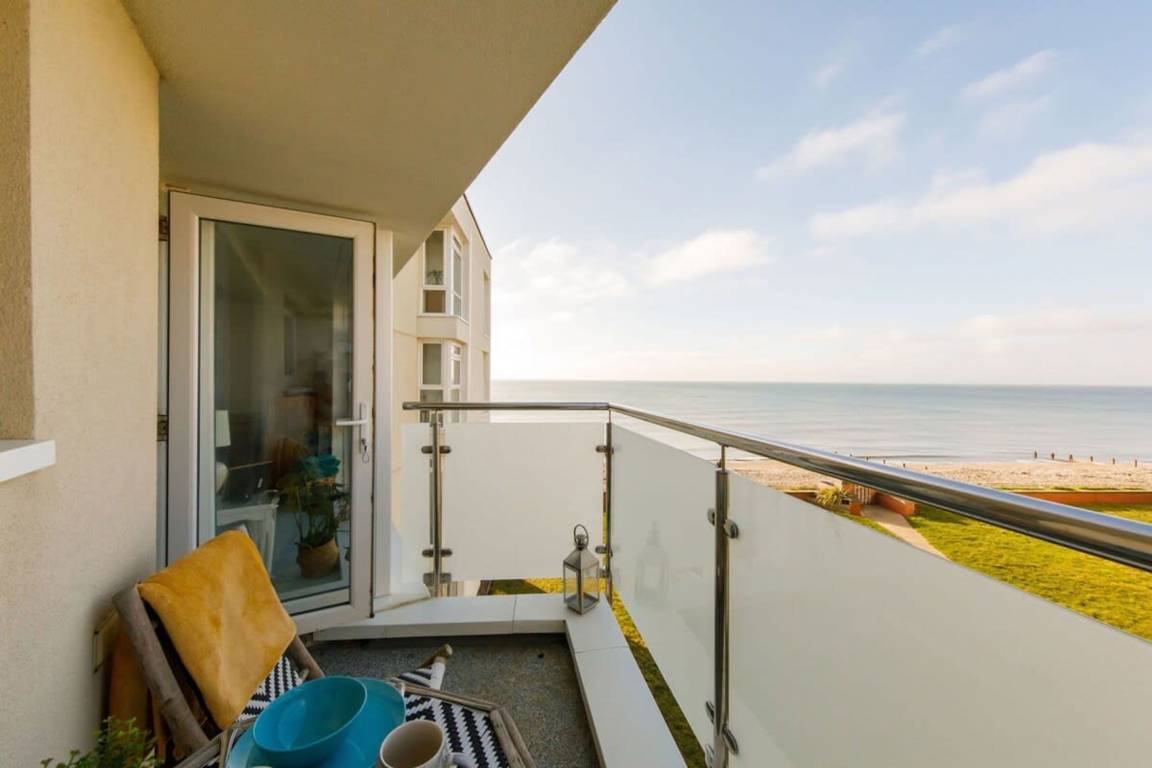 Apartment ∙ 2 Bedrooms ∙ 4 Guests - East Wittering