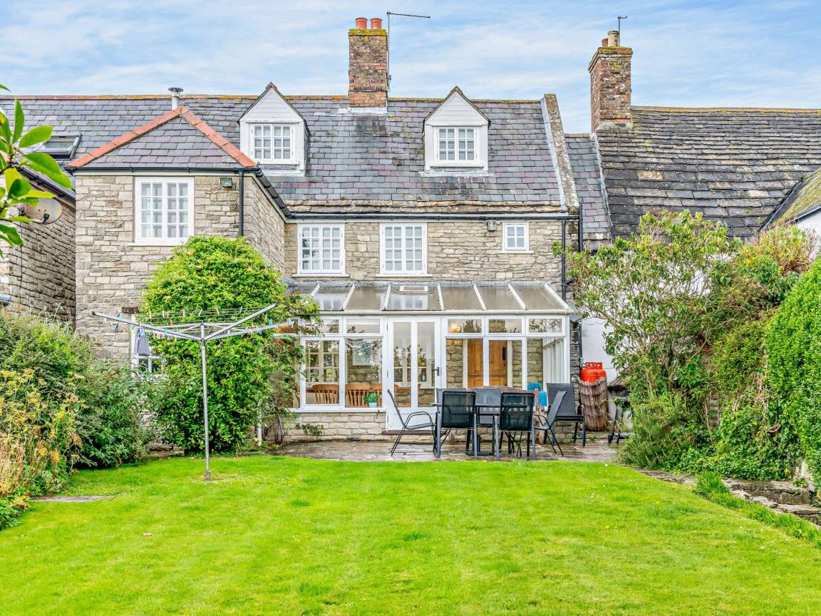 Cottage ∙ 4 Bedrooms ∙ 8 Guests - Corfe Castle