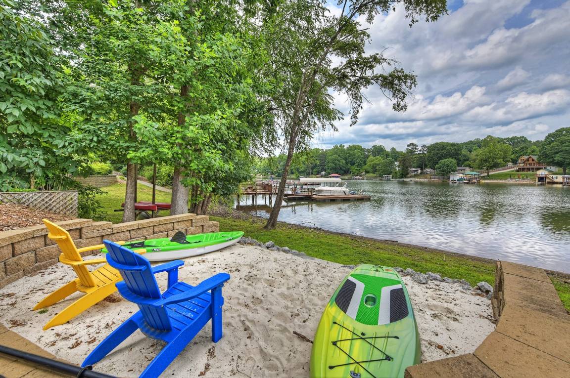 250 M² House ∙ 4 Bedrooms ∙ 16 Guests - Lake Norman, NC