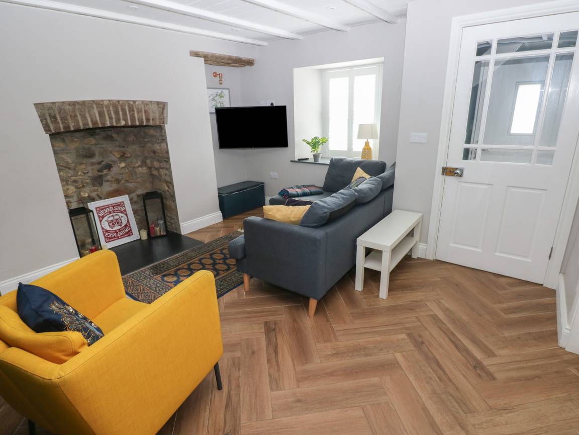 Cottage ∙ 3 Bedrooms ∙ 6 Guests - Fishguard