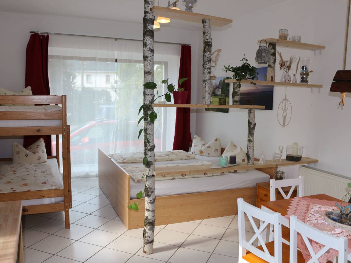 33 M² Ferienwohnung ∙ 5 Gäste - Schleiz